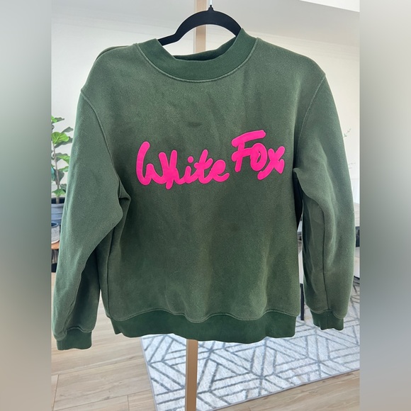 White Fox Boutique | Tops | White Fox Oversized Sweatshirt | Poshmark